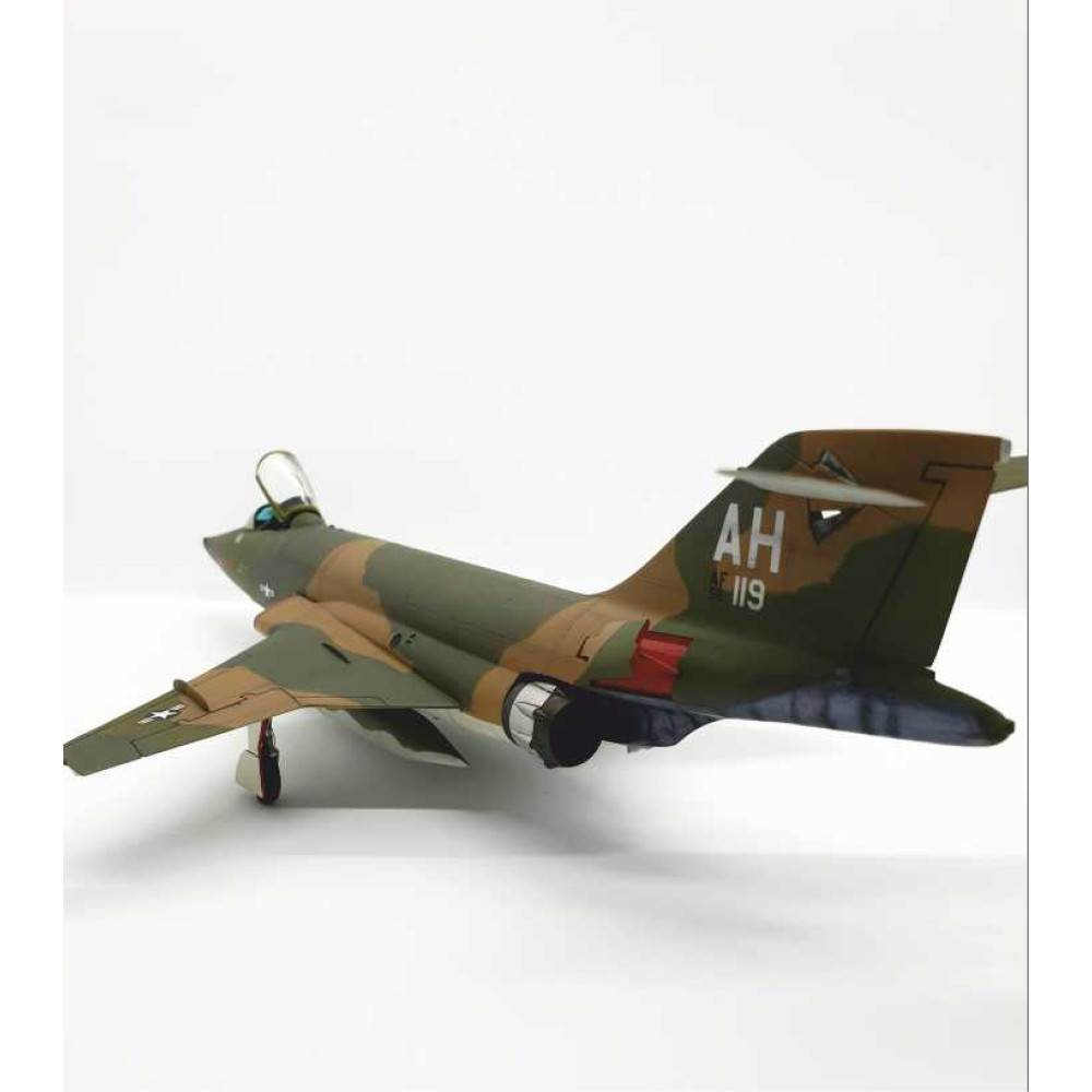 RF-101C 45 TRS 'Polka Dots' - Historical Combat Aircraft | www.printscale.org, Scale: 1/72