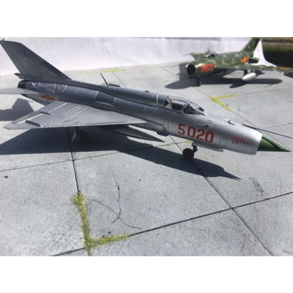 MIG Air Force of the Vietnam War | 72-116 | Ngo Duc Mai, Nguyen Van Bay ...