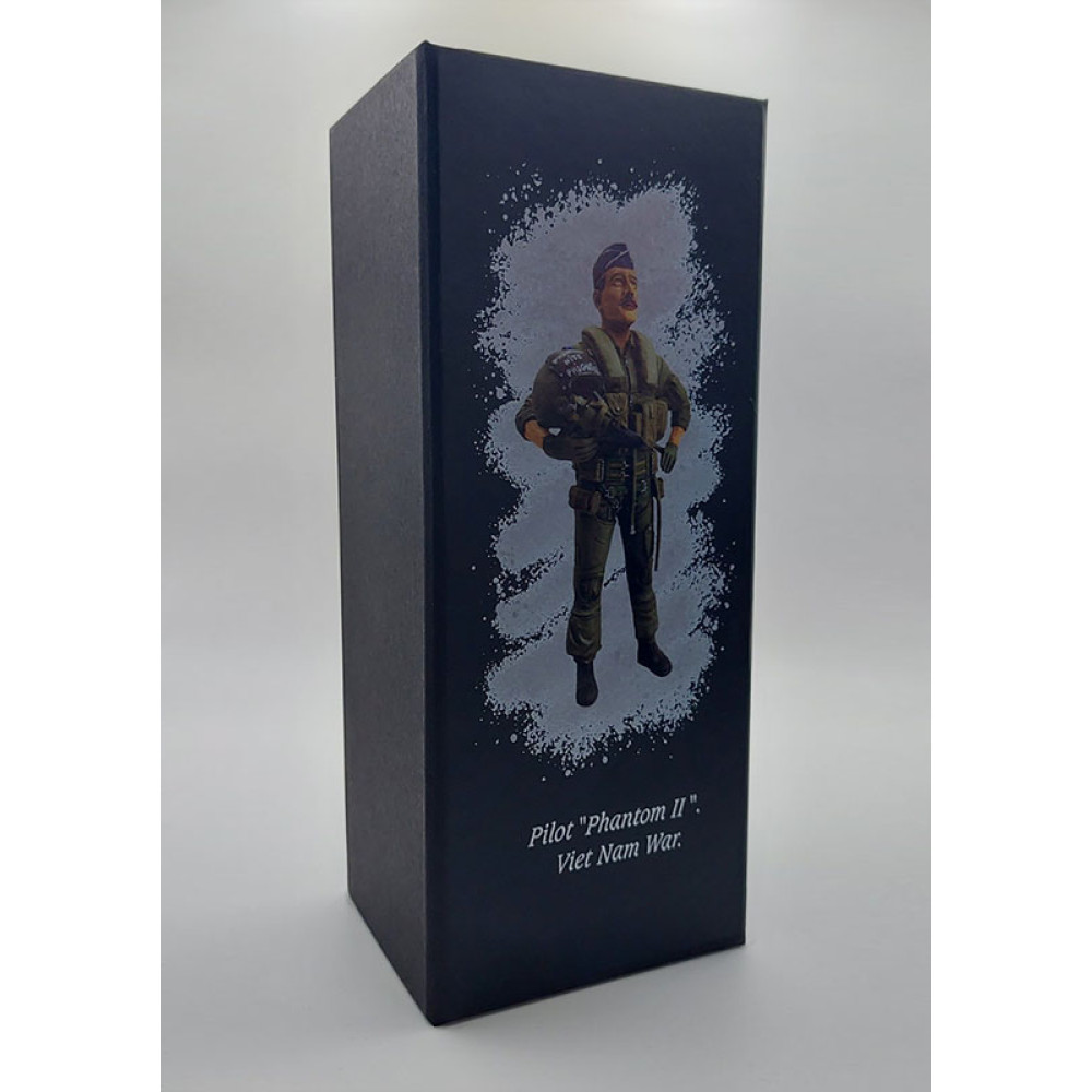 Pilot 'Phantom II' & 'Phantom' F-4 - Vietnam War Figurine | Limited ...